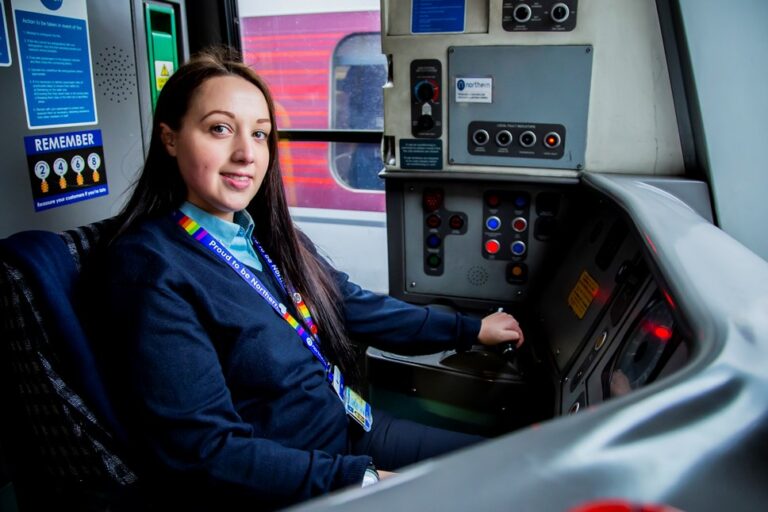 Northern is hiring hundreds of new train drivers and conductors with ...