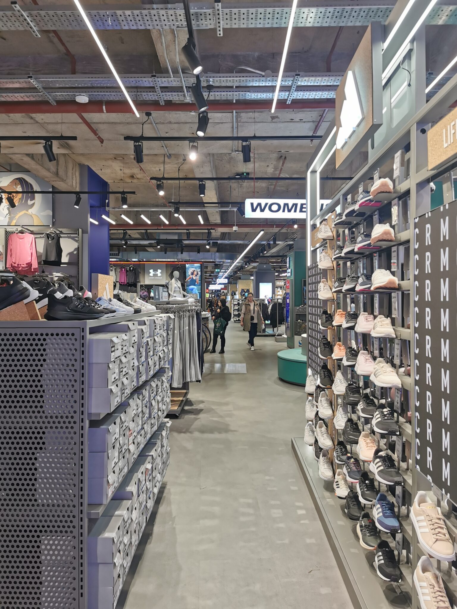 Sports Direct's giant new high-tech Manchester Arndale store