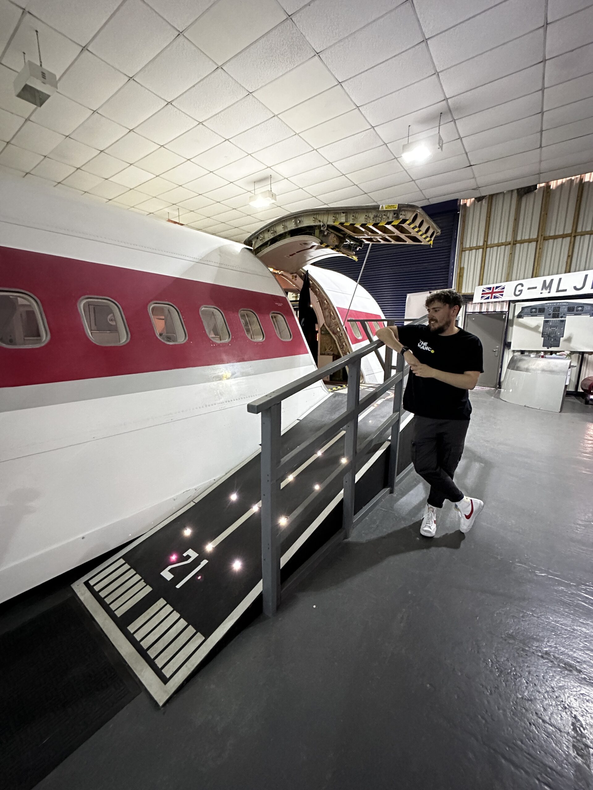 You can now 'fly a 747' at this incredible flight simulator in ...