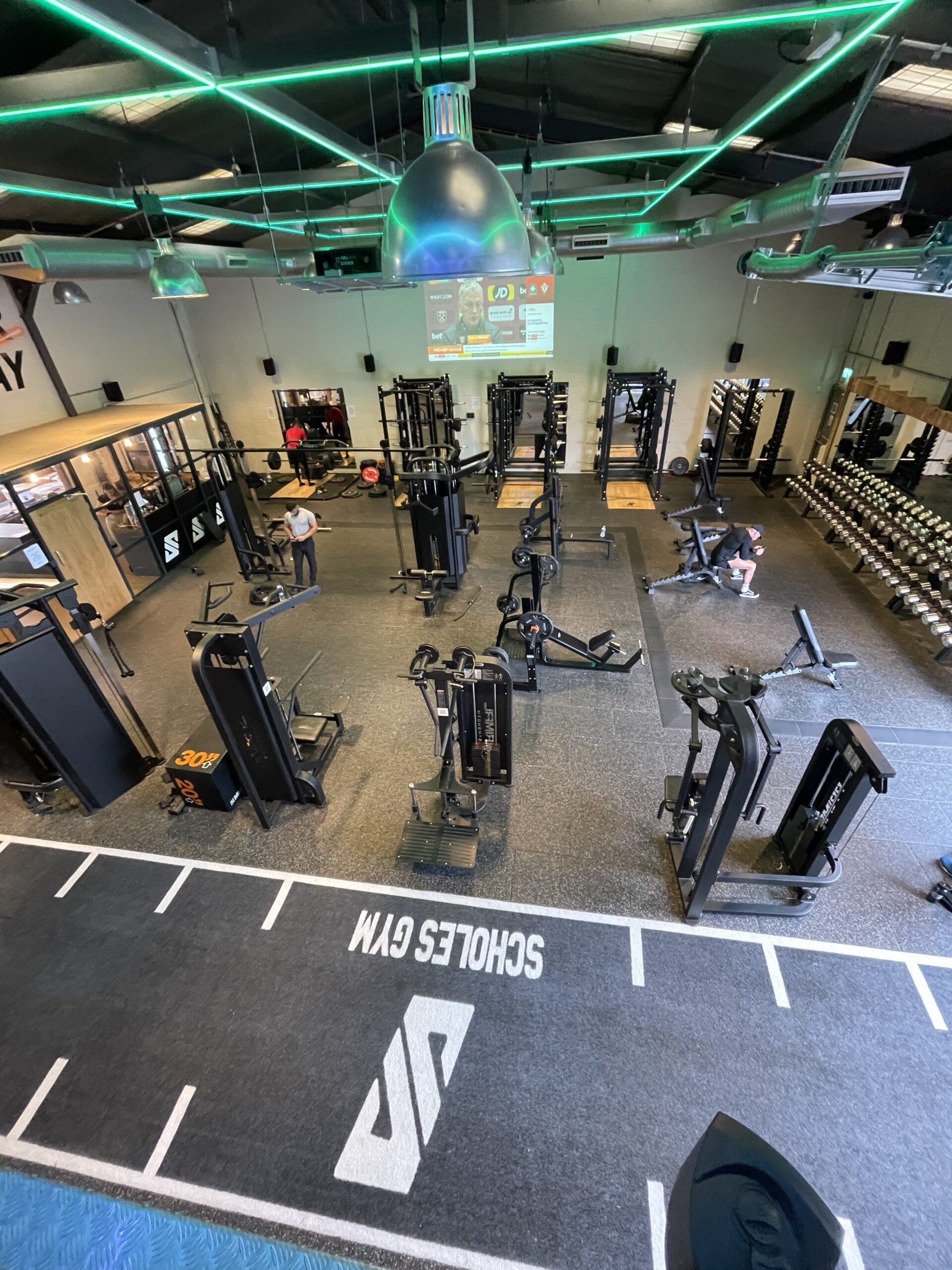 Inside the £500k Oldham gym owned by Paul Scholes and his children ...