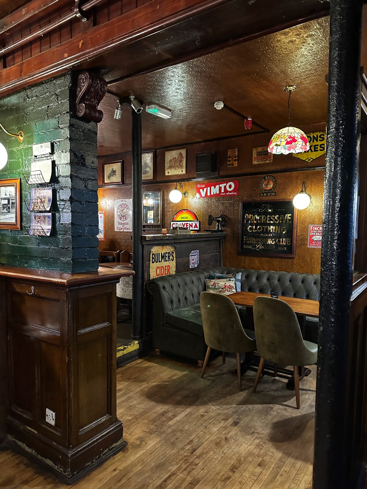 The Baum Rochdale - a classic pub serving nostalgic pub grub