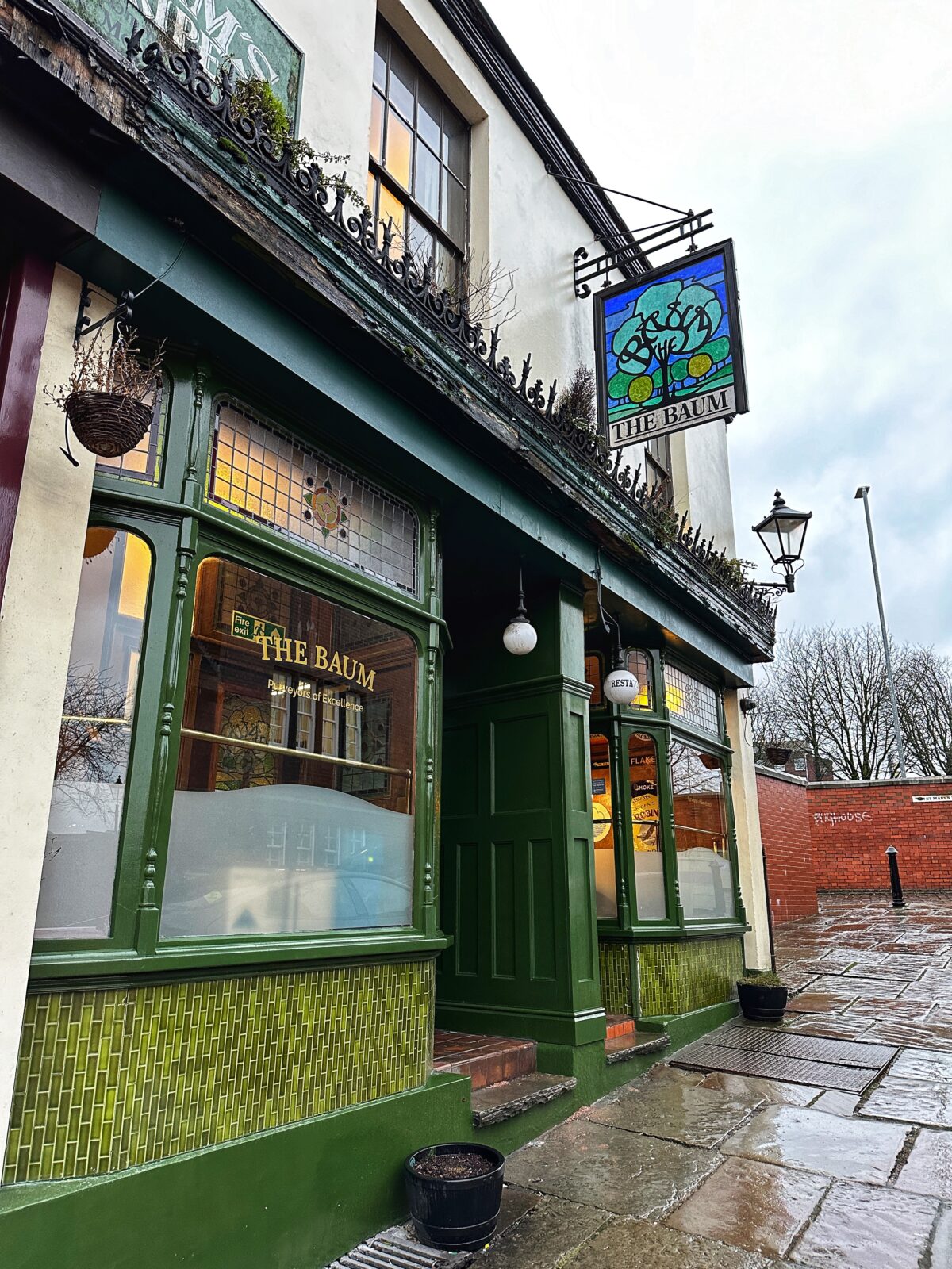 The Baum Rochdale - a classic pub serving nostalgic pub grub