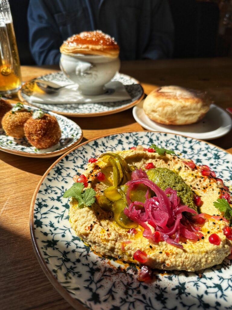 Albert's Schloss - the nightlife spot serving amazing Sunday roasts