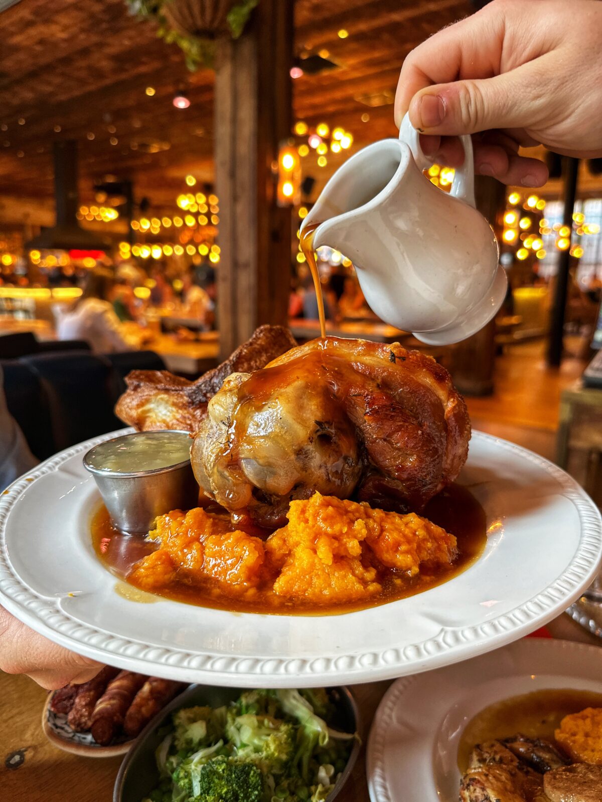 Albert's Schloss - the nightlife spot serving amazing Sunday roasts