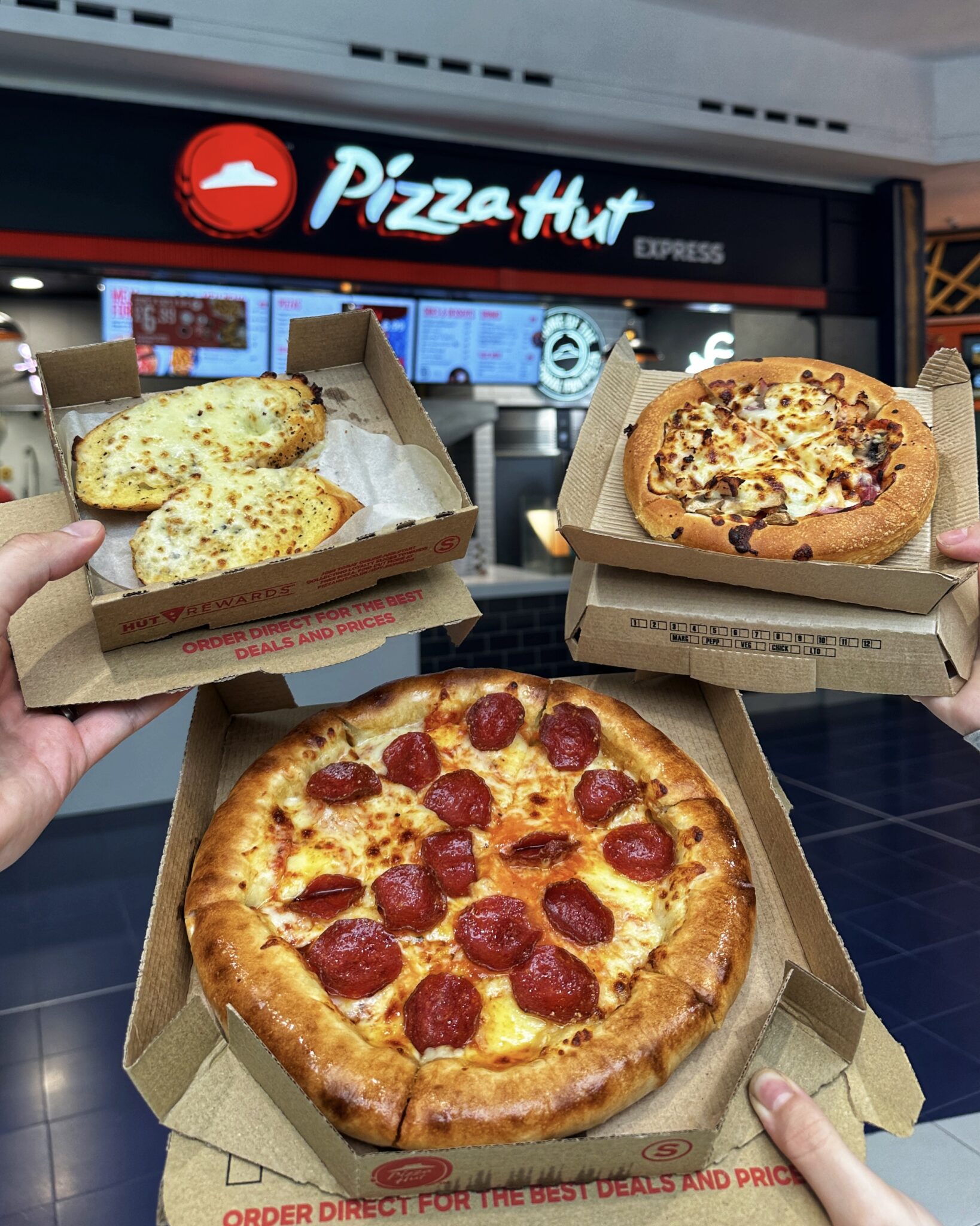 Primark is now selling raincoats for dogs – perfect for Manchester ...