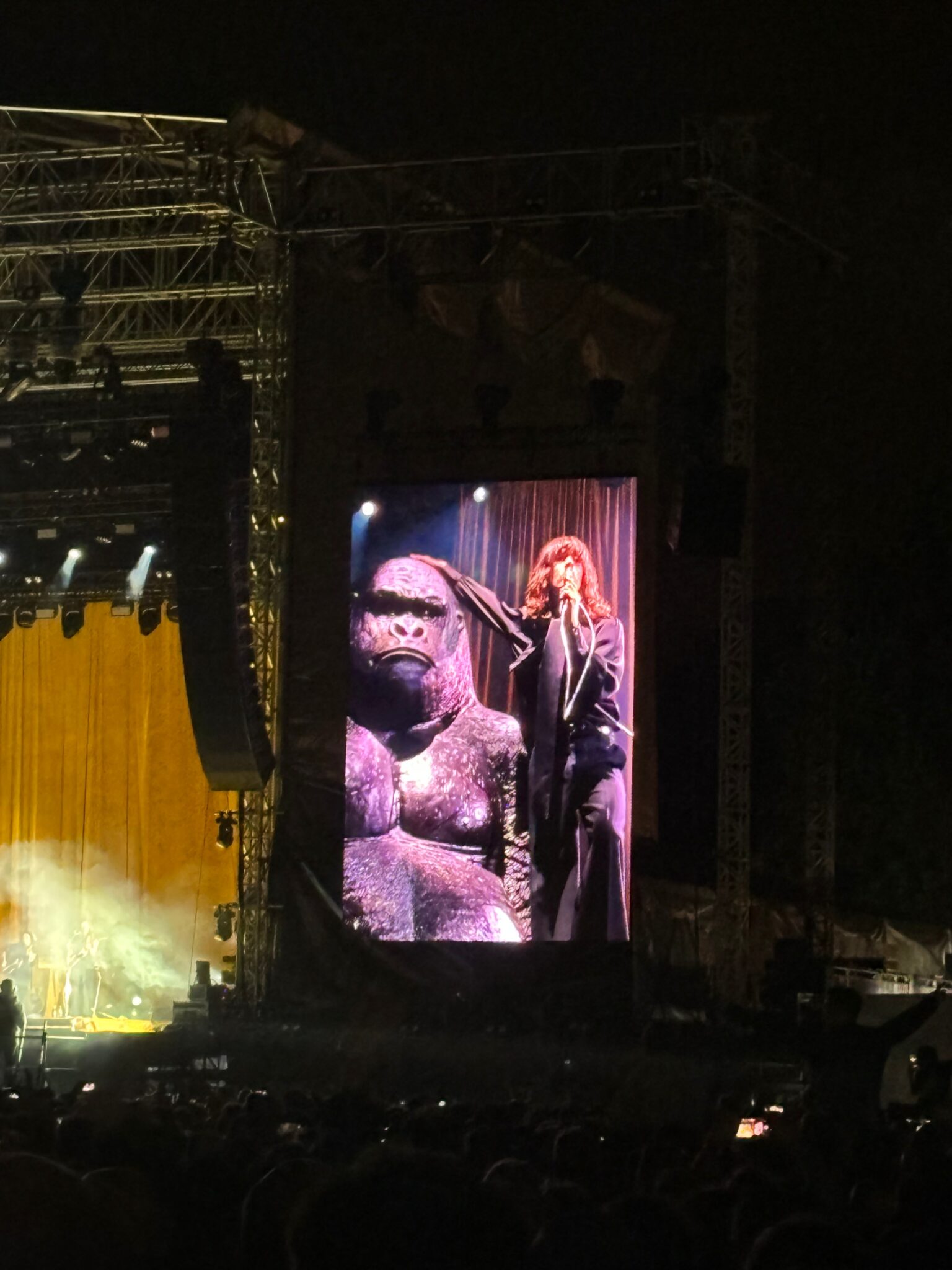 Review | Blossoms' Wythenshawe Park proved they're ready for the big ...