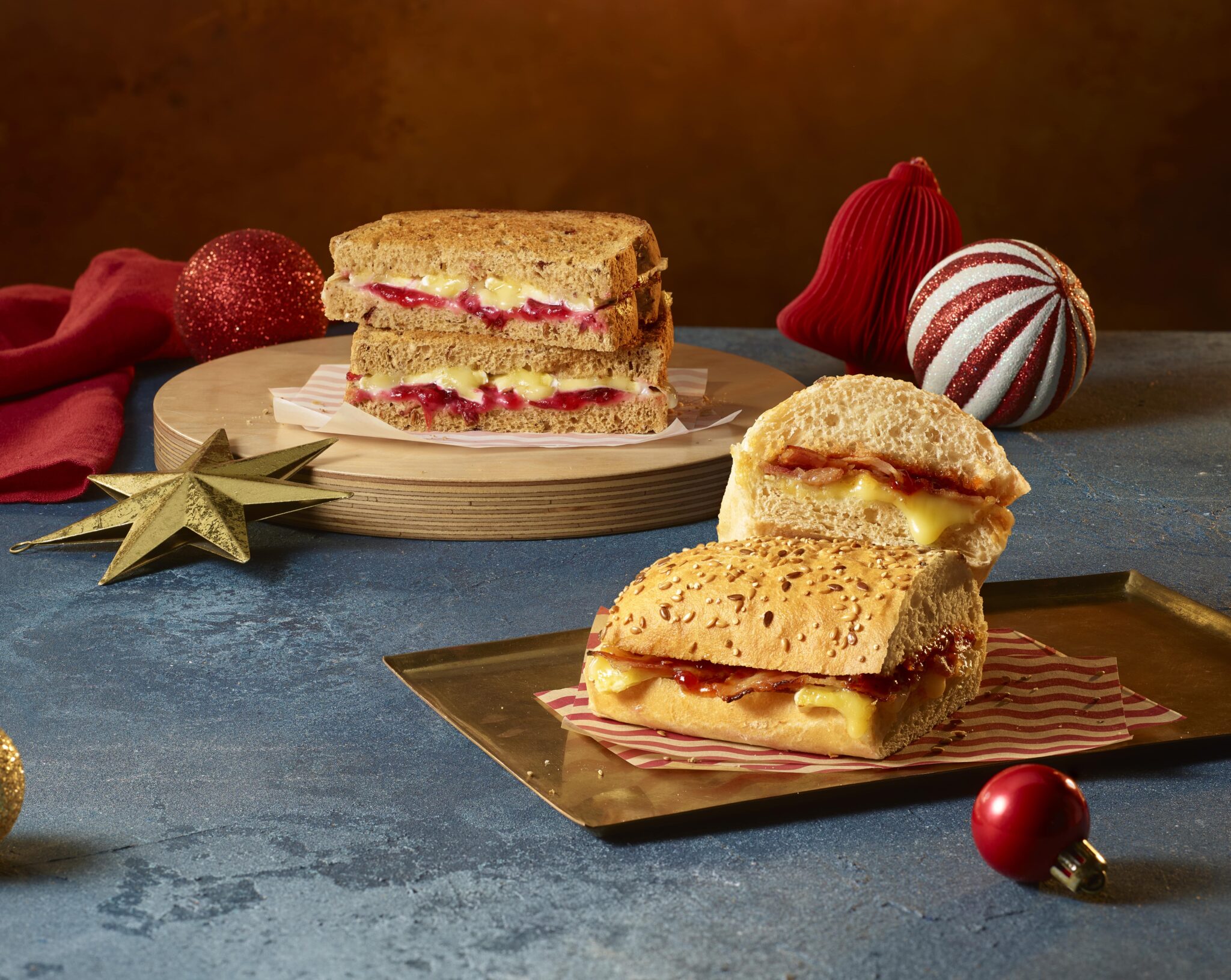 Costa unveils 2024 Christmas menu - with festive spice lattes, hog ...
