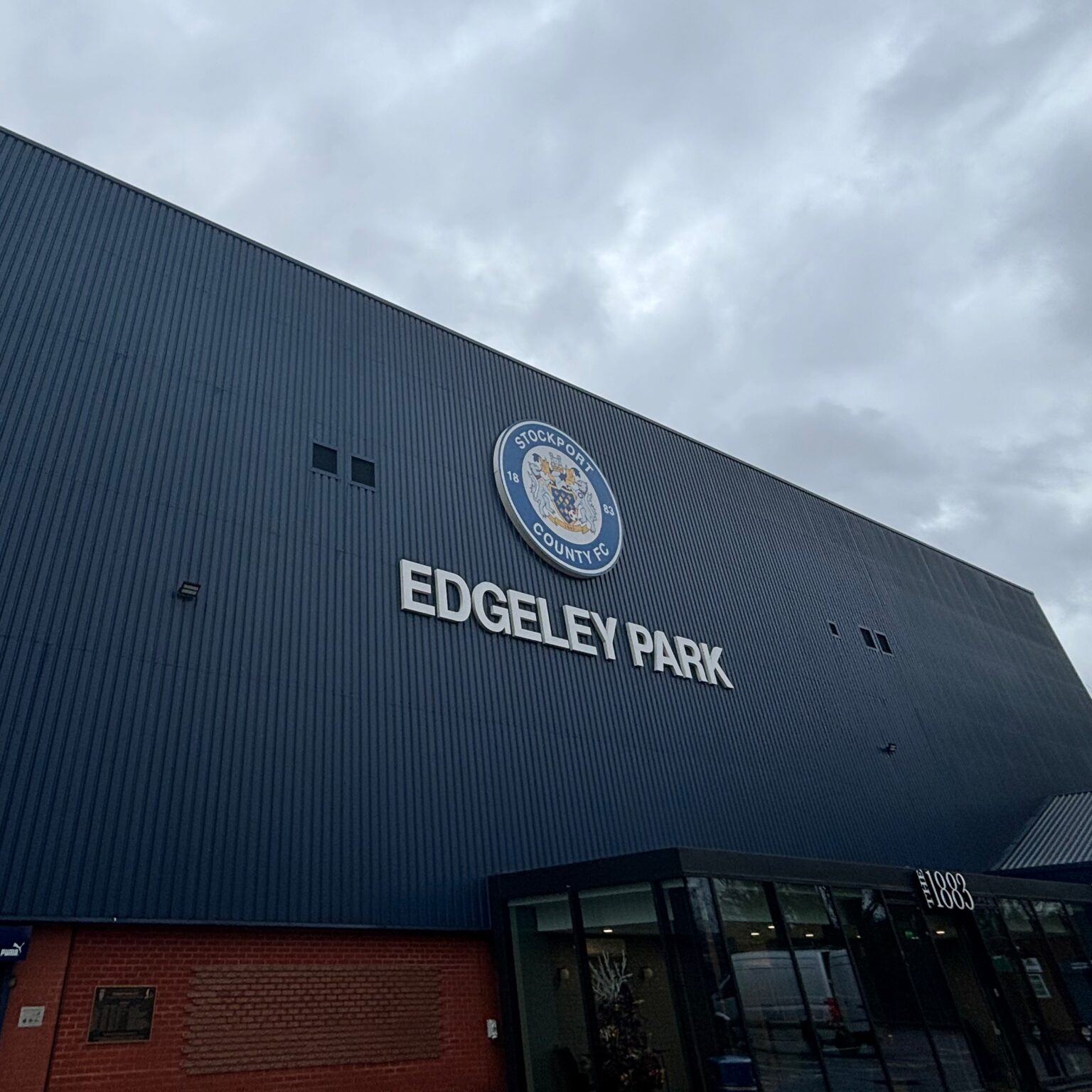 Spend an evening with football icon Alan Shearer at Edgeley Park