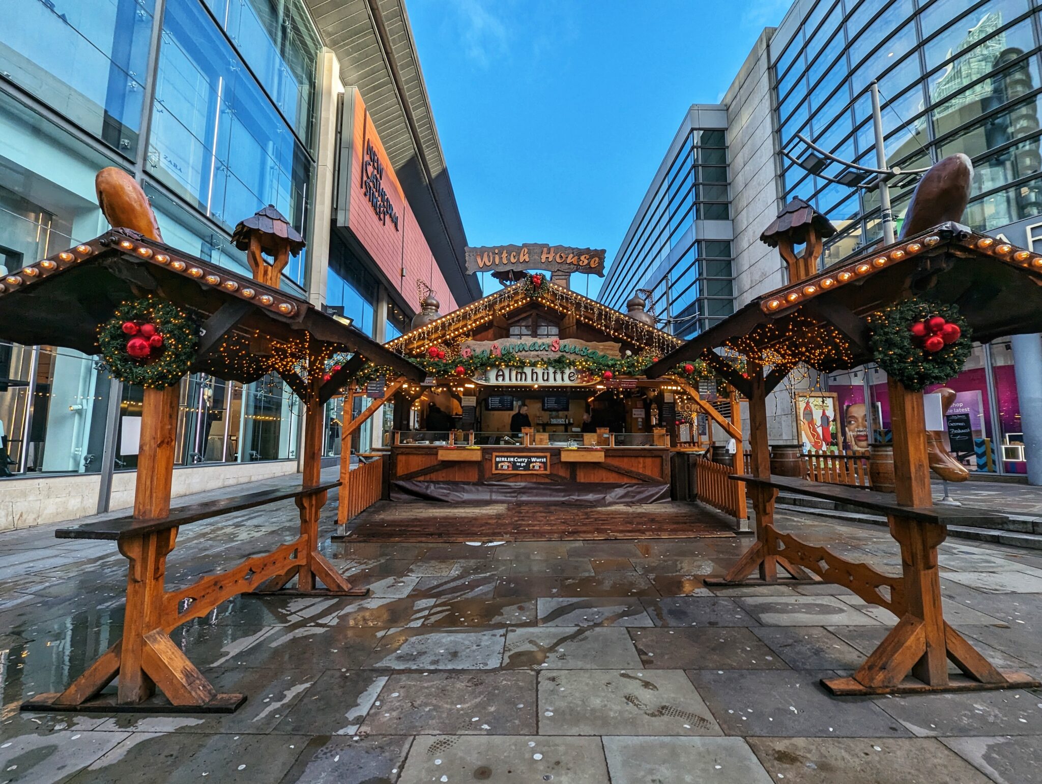 Manchester Christmas Markets 2024 - dates, locations, and times