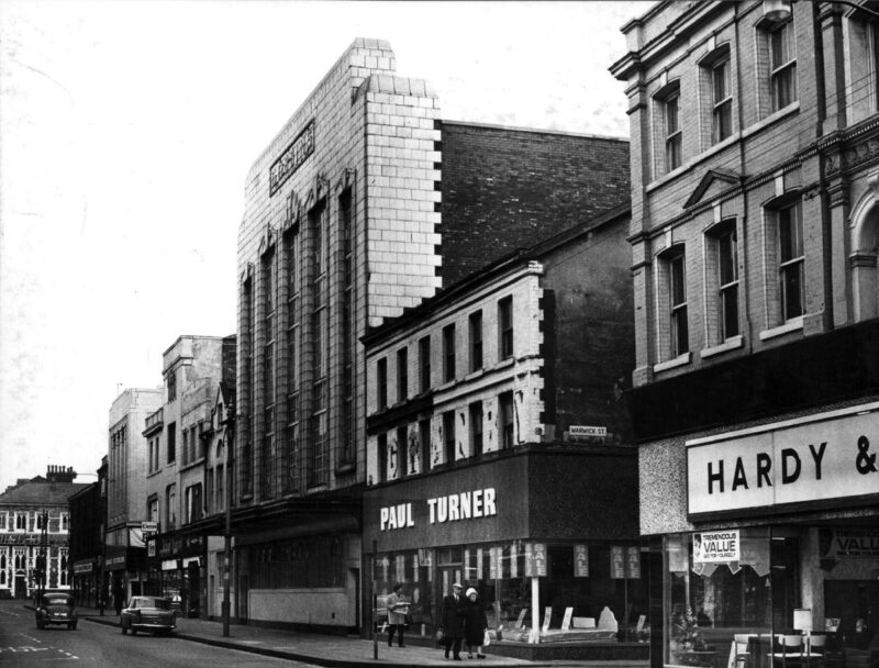 10 interesting photos that show Oldham Street like never before