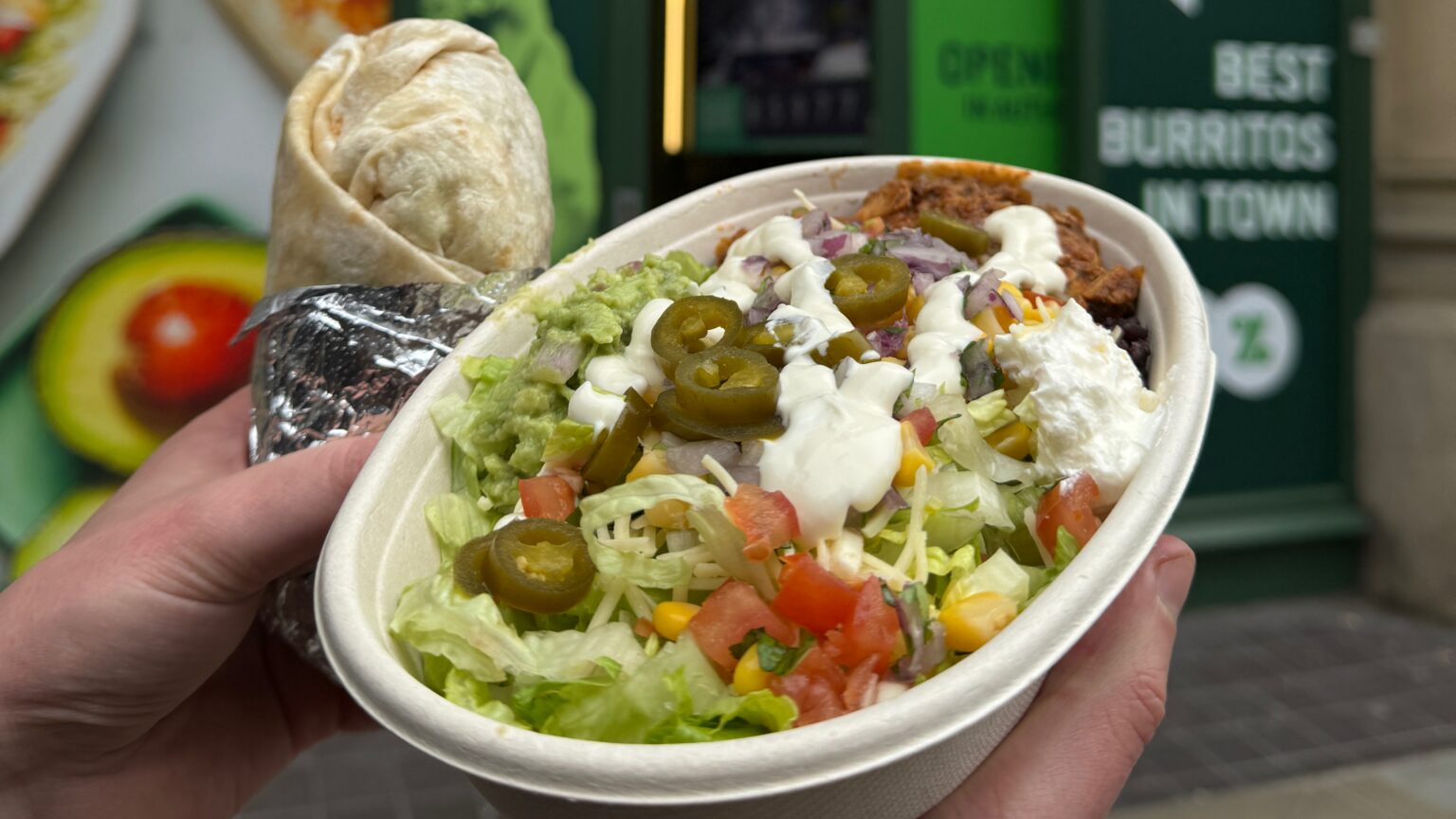 Torrs Millennium Walkway - Peak District walk above a huge gorge