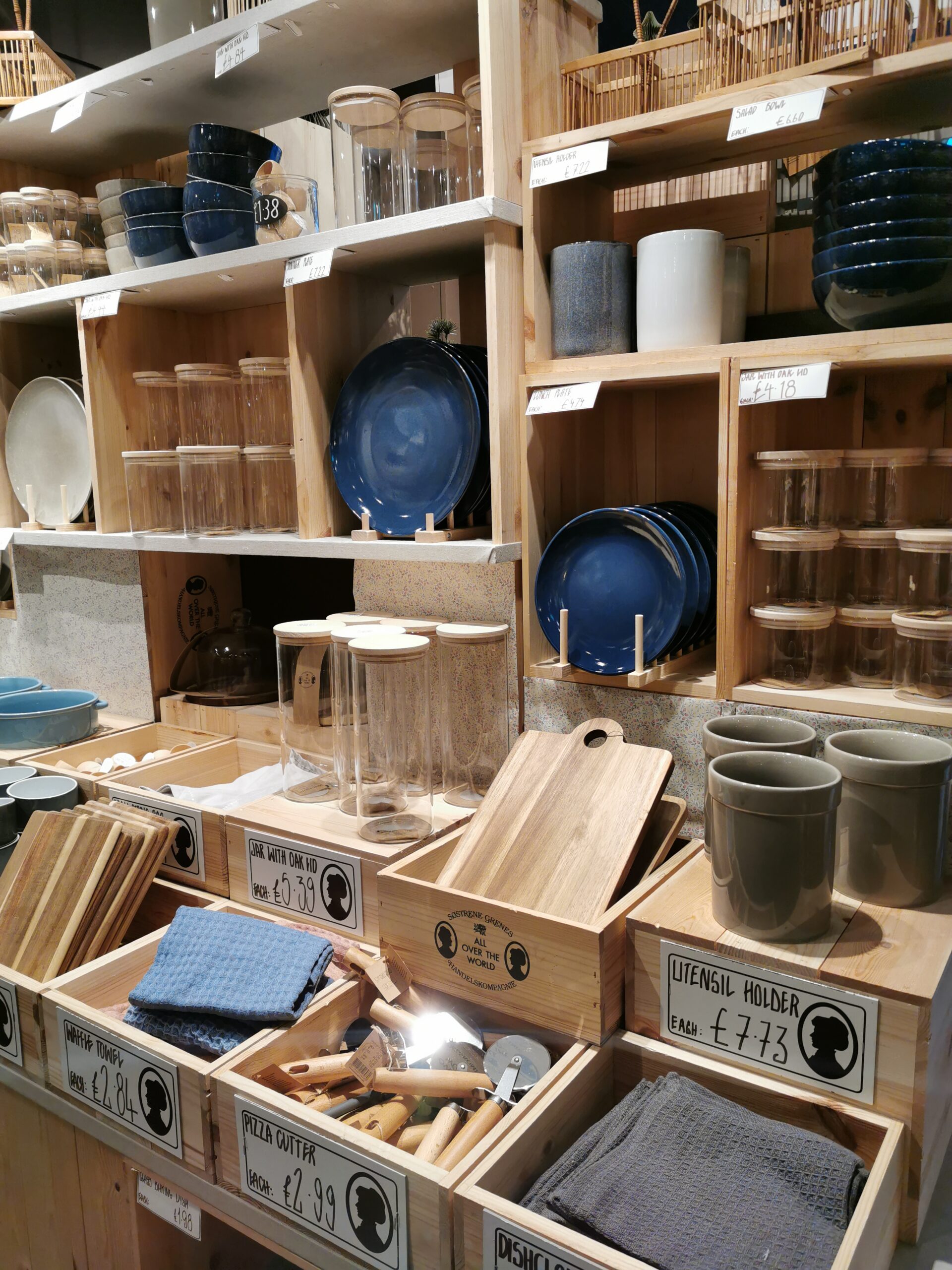 PLT HQ - inside PrettyLittleThing's new, all-pink headquarters