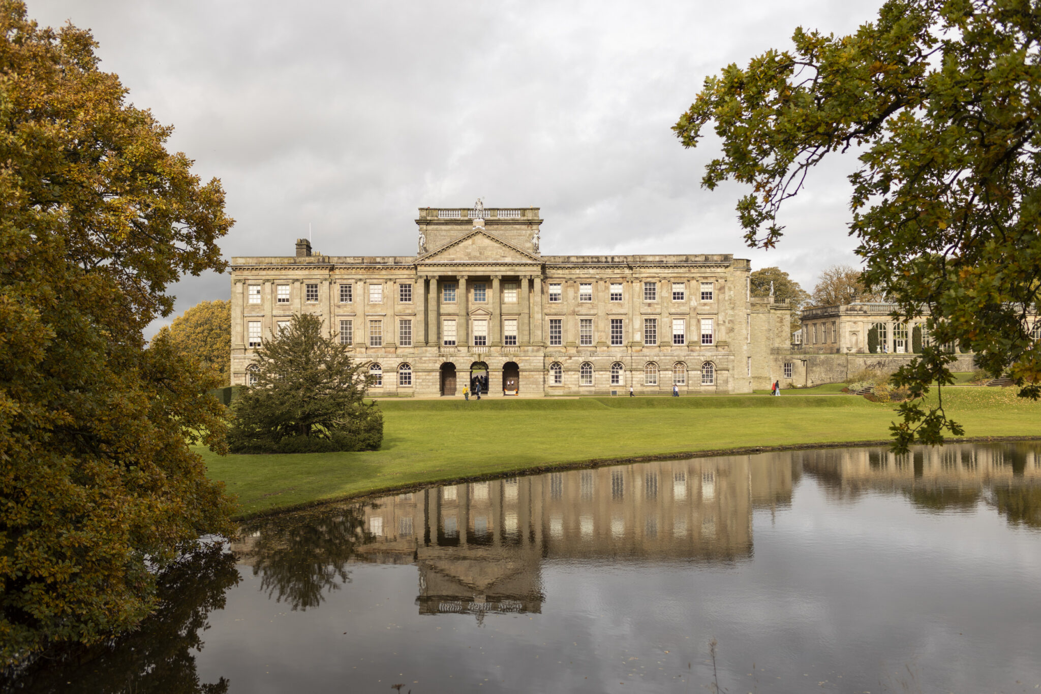 Boddingtons' old 'Cream of Manchester' advert filmed on the canals