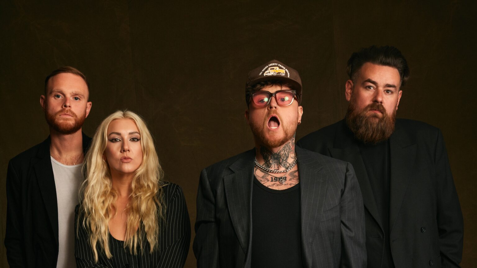 Manc singer Elliot James Reay is supporting Benson Boone in US